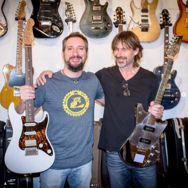 RAY PLANET Aluminum Guitars